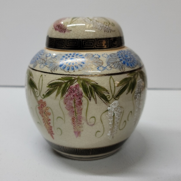 Japan | Accents | Japanese Ginger Jar Beautiful Hanging Wysteria In ...